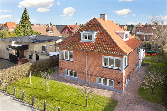 Solgt Villa på Hellasvej 10, København S