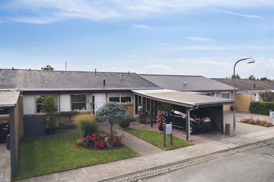 Solgt Rækkehus på Fuglebakken 242, Odense NV