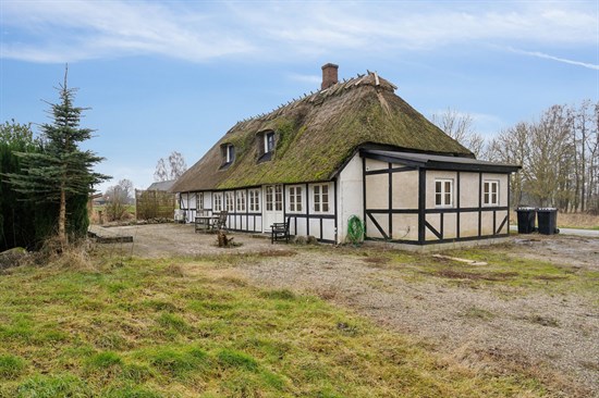 Solgt Villa på Hudevad Byvej 1, Årslev
