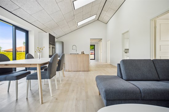 Til salg: Åvænget 9, Ullerslev