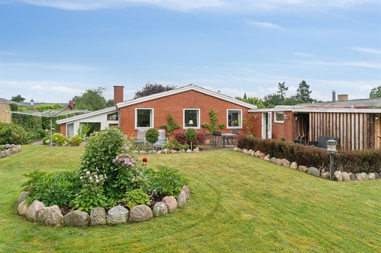 Solgt Villa på Dortheavej 10, Nykøbing F